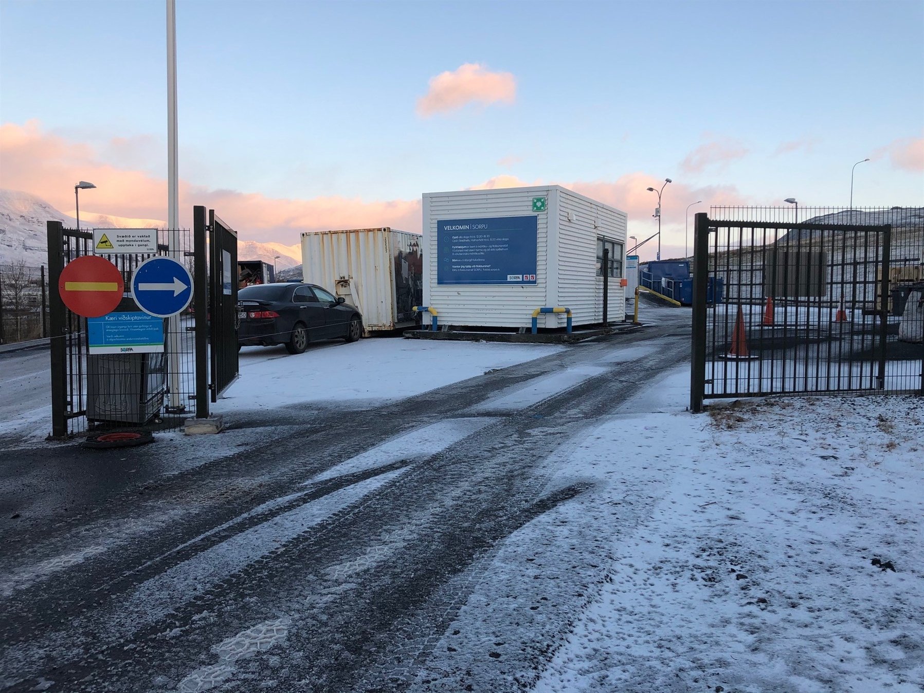 Fjöldatakmarkanir á endurvinnslustöðvum